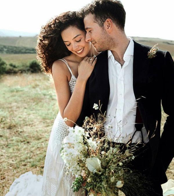 Azra Akın ve Atakan Koru'dan Latin dansı! - Magazin Haberleri - Milliyet