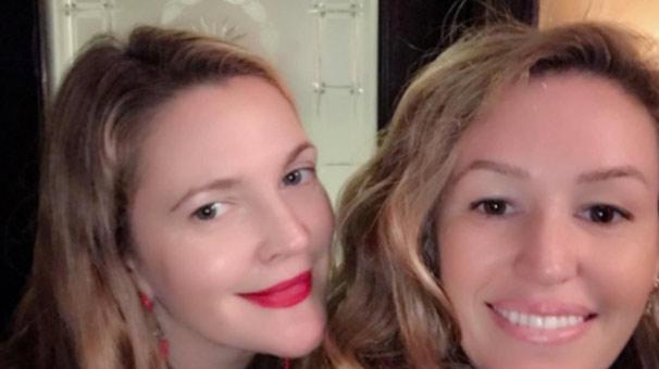 Drew Barrymore'la selfie çekti - Magazin Haberleri - Milliyet