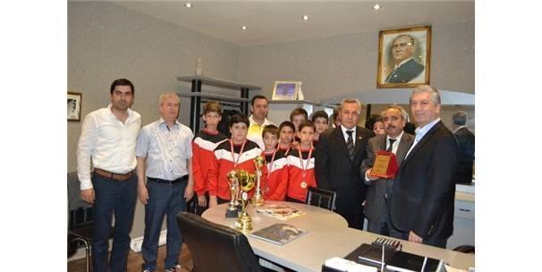 SAMİYE NURİ SEVİL TÜRKİYE 3'NCÜSÜ OLDU - Manisa Haberleri