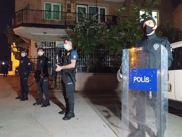 Drone destekli 2 bin 500 polisle 'Şehit Erman Özcan' operasyonu - Son ... Drone destekli 2 bin 500 polisle 'Şehit Erman Özcan' operasyonu - Son ...