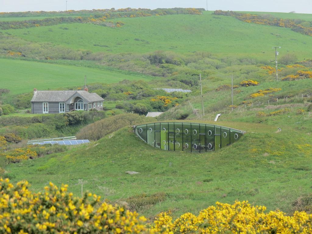 İngiltere'nin Çarpıcı Dizayna Sahip Evi: Malator House - Milliyet Emlak