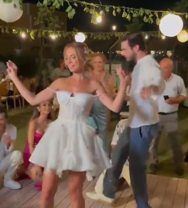 Haberler: İsmail Ege Şaşmaz ile Hande Ünal evlendi - Magazin Haberleri ...