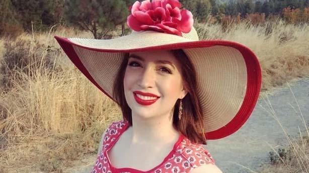 Katrina Holte: 21. yüzyılda 20. yüzyıldaymış gibi yaşayan kadın ...