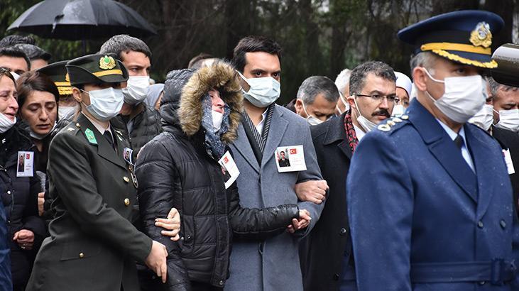 Şırnak'ta kazada şehit düşen Cihan Geçit için cenaze töreni düzenlendi ...