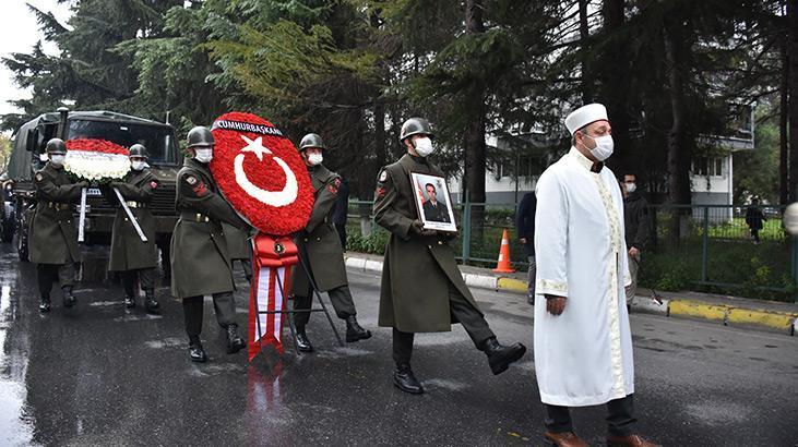 Şırnak'ta kazada şehit düşen Cihan Geçit için cenaze töreni düzenlendi ...