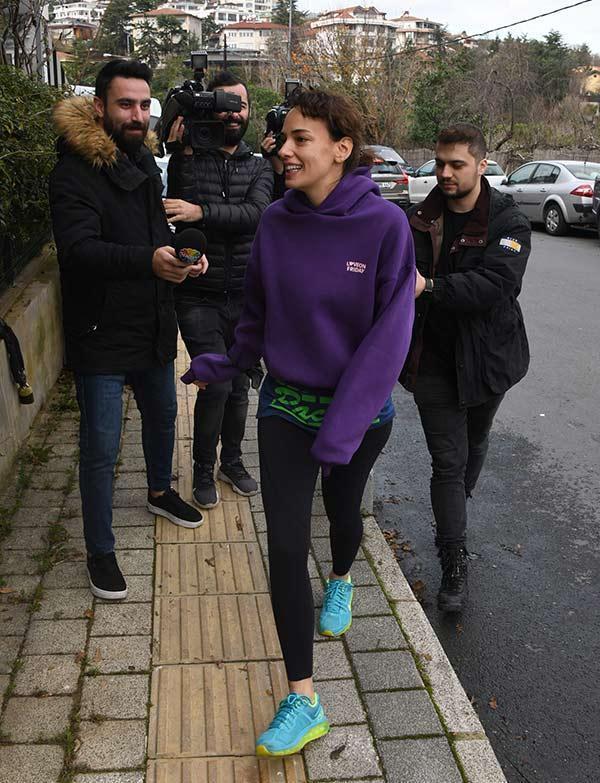 Haberler: Seda Bakan'ın Jennifer Lopez rüyası! 'Siz beni birisiyle ...