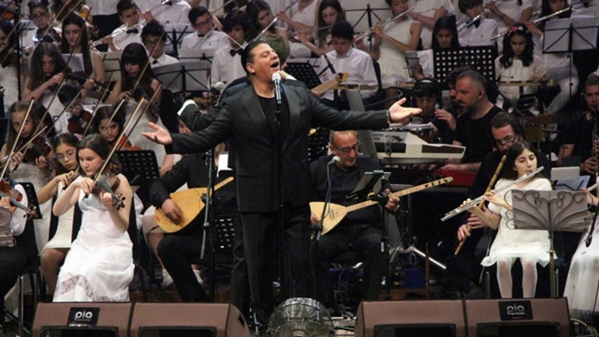 Kubat kimdir, kaç yaşında? Kubat nereli? İşte şarkıları ve hayatına ...