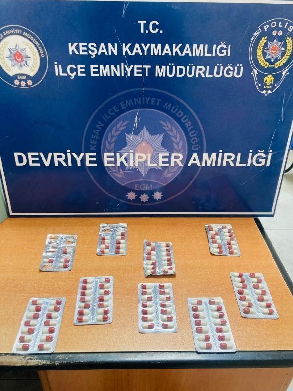 Edirne’de 2 çocuğun üzerinde 111 sentetik ecza ele geçirildi - Edirne ...