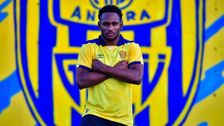 Renaldo Cephas'ın imza töreninden kareler - Ankaragücü - Spor Haberleri