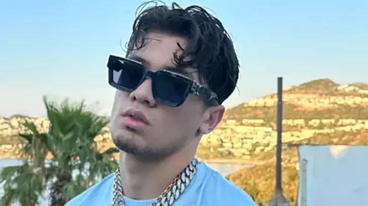 ÇAKAL KİMDİR, KAÇ YAŞINDA, gerçek adı nedir? Danla Bilic ve Rapçi Çakal ...