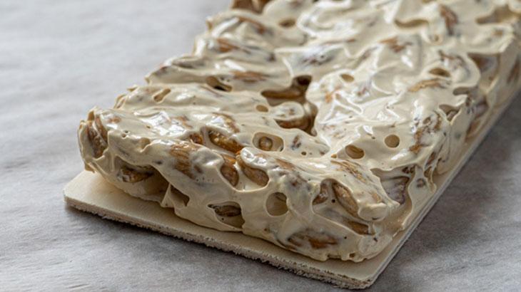 Türklerin koz helvası Avrupalıların nugası: Tam kıvamında koz helvası ...