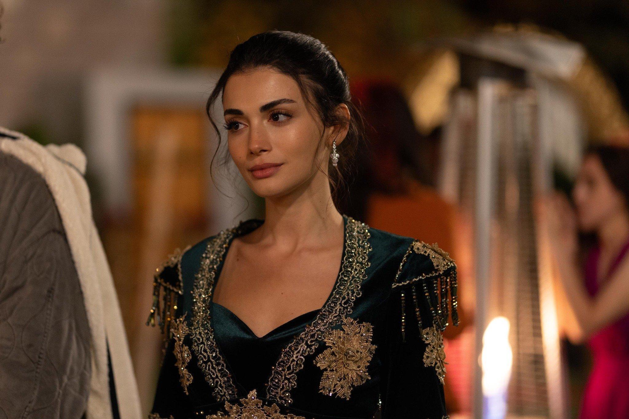 Safir dizisi konusu nedir, oyuncuları kimler? ATV Safir dizisi gerçek ...