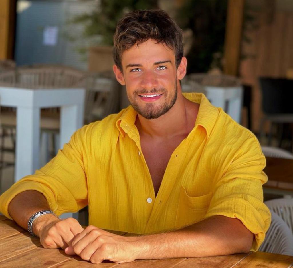 BATUHAN KARACAKAYA KİMDİR? Survivor All Star 2024 Batuhan Karacakaya ...