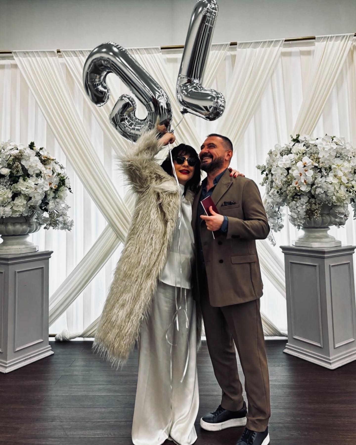 Gonca Vuslateri'den bir ilk: Bebeğinin babasını paylaştı! - Magazin ...