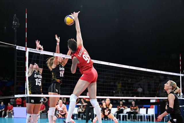 EBRAR KARAKURT KİMDİR, kaç yaşında, nereli? Filenin Sultanları'nın ...