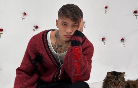 Biyografi 📌 Emirhan Çakal kimdir, kaç yaşında, nereli? Tiktok Rapçi ...