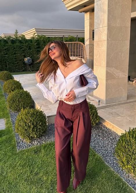 Batuhan Karacakaya paylaştı! Sevgilisi Sinem Akar güzelliğiyle göz ...