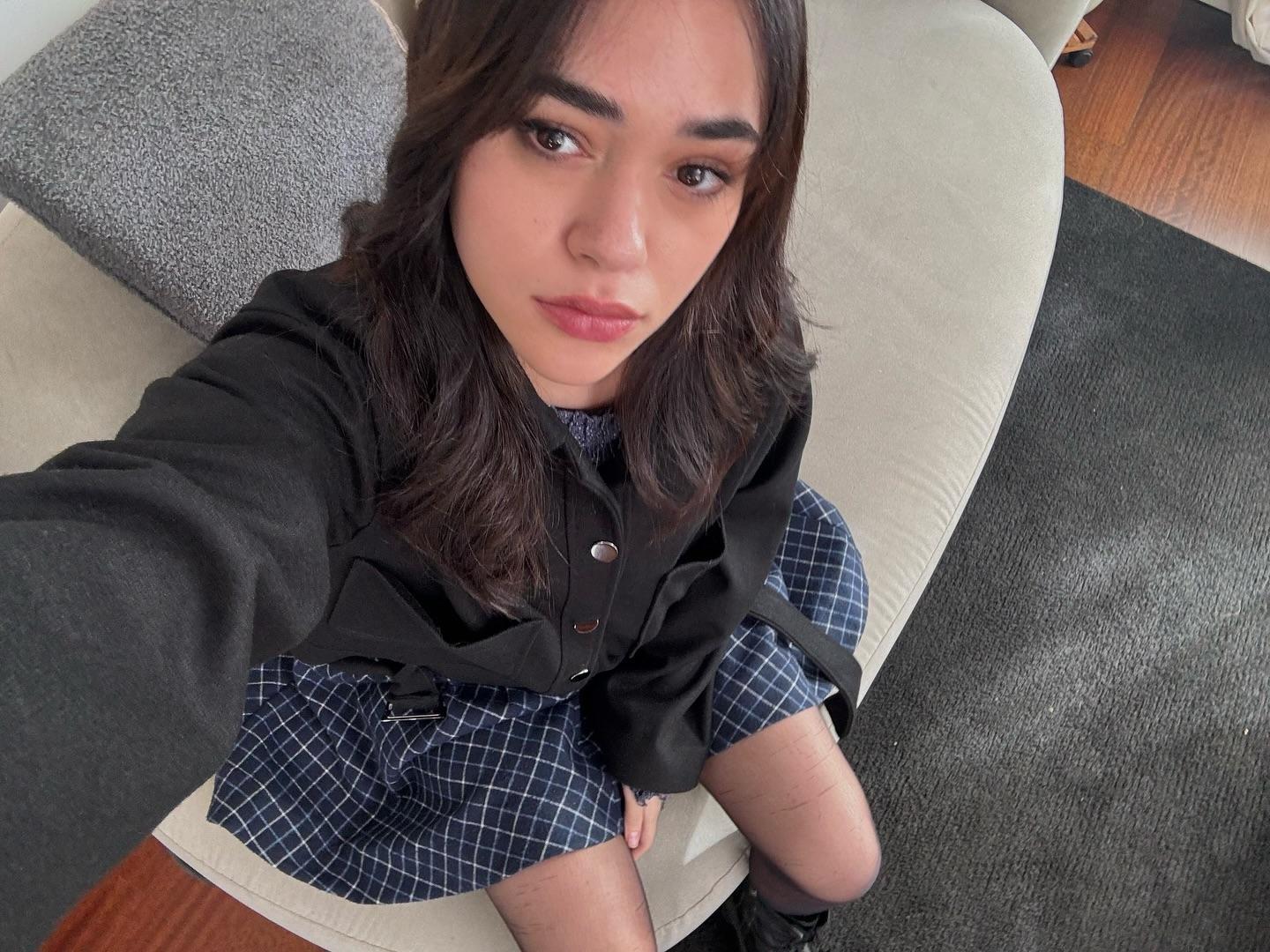 'Bahar' dizisinin Parla'sı Sena Kalıp'tan göz alıcı pozlar! 'Hiç ...