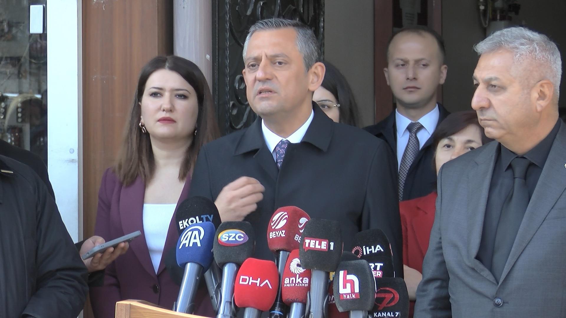 Özgür Özel: Diplomanın iptalinden medet ummak, ülkeyi yönetenlerin ...