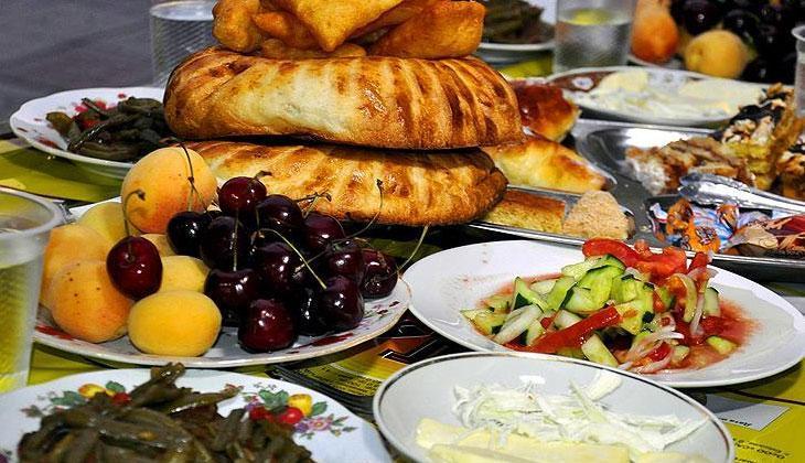SAHURDA OKUNACAK DUA: Sahurda hangi dua okunur? Peygamberimizin sahur ...