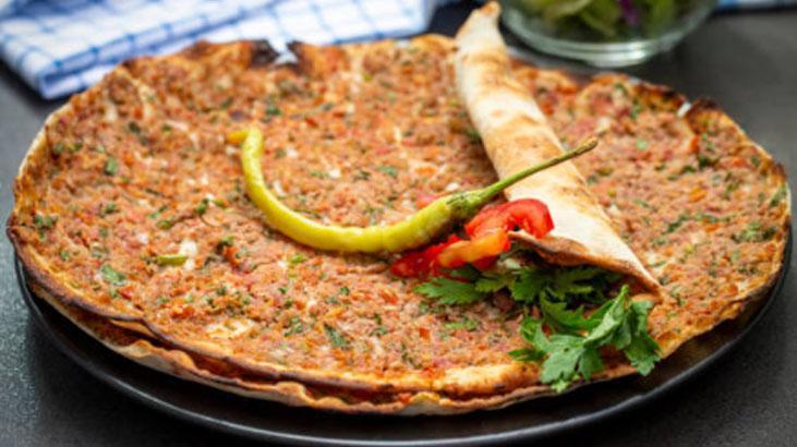 Taş fırın lezzetini sofraya taşıyan lahmacun tarifi! Restoranı ...