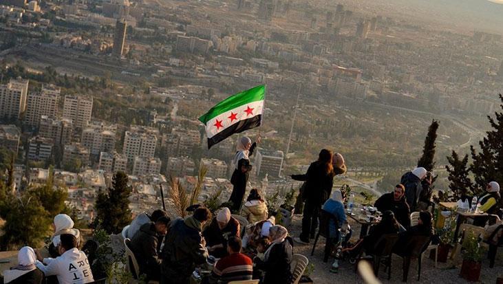 Son dakika haberi: Suriye’de Esad’sız bir yıl: 'Demir Yumruk' yerle bir, cehennemden umut ...