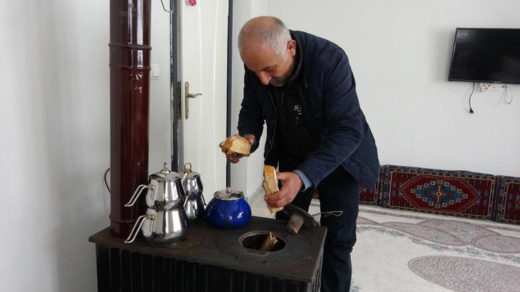 2 bin kişi evleri boşaltıp gitti, geride bir aile kaldı! İşte tek evin ...