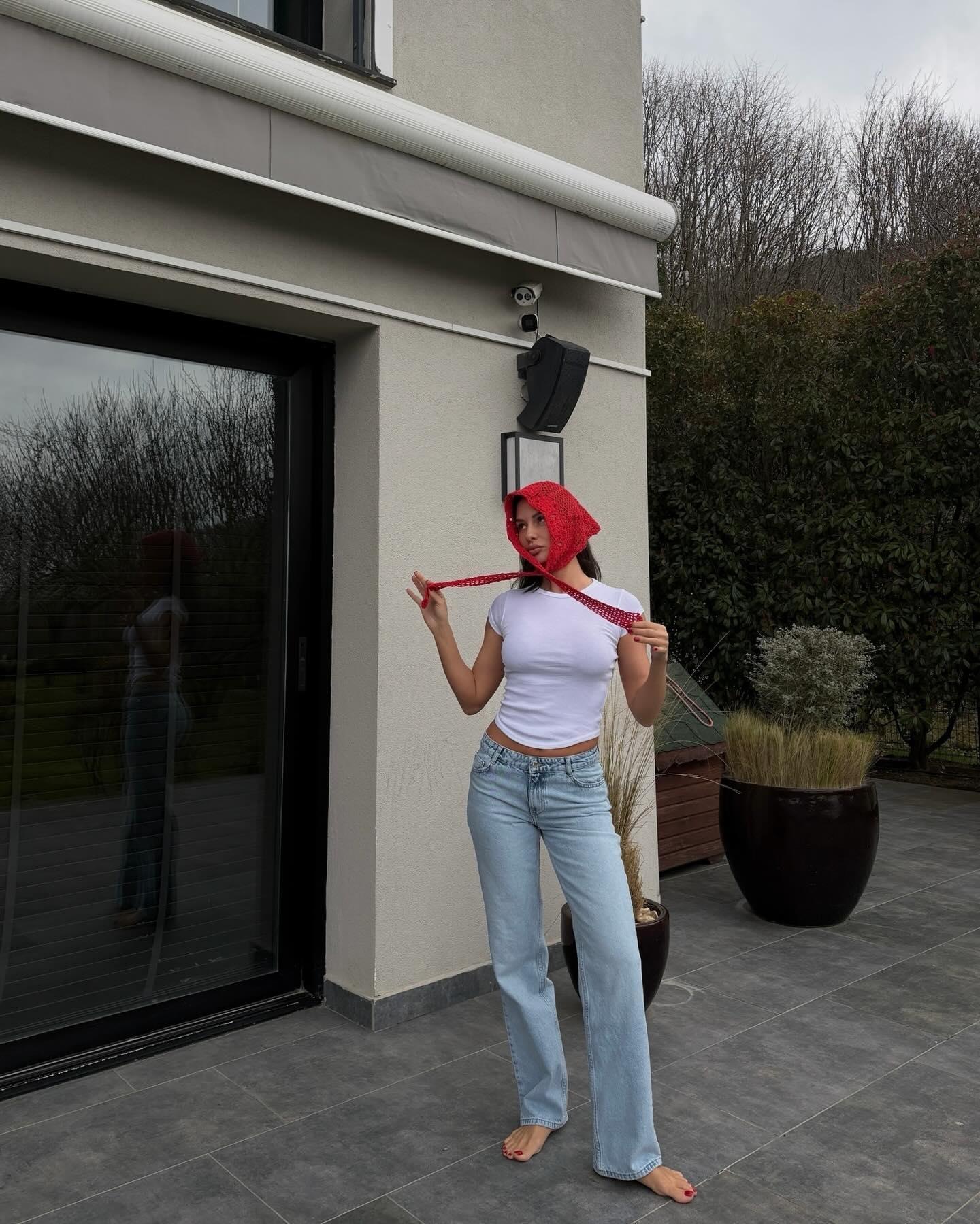 Yasemin Ergene paylaştı: Fit hallerine övgü yağdı! - Magazin Haberleri ...