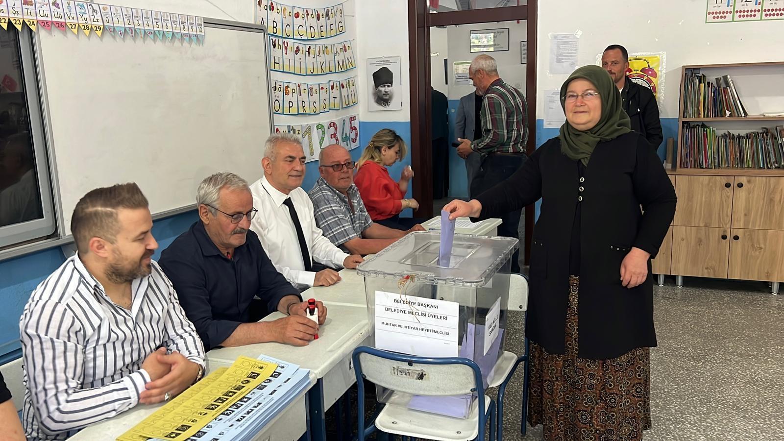 3 ilde seçim heyecanı! Oy kullanma işlemi başladı - Son Dakika ...
