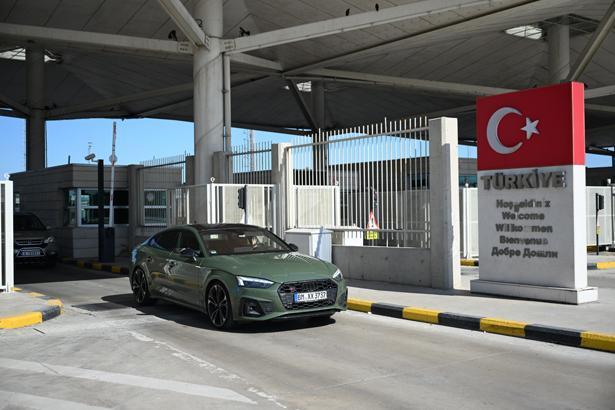 35 yıl sonra her yaz aynı hikaye! '6 ay orada, 6 ay burada' - Son ...