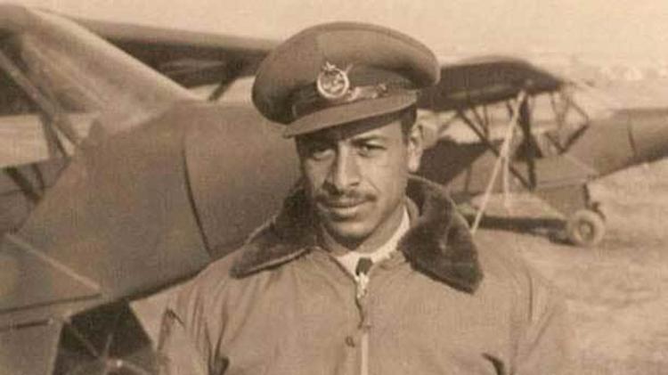 Arap Ahmet: Dünyanın ilk zenci pilotu - Molatik Portre