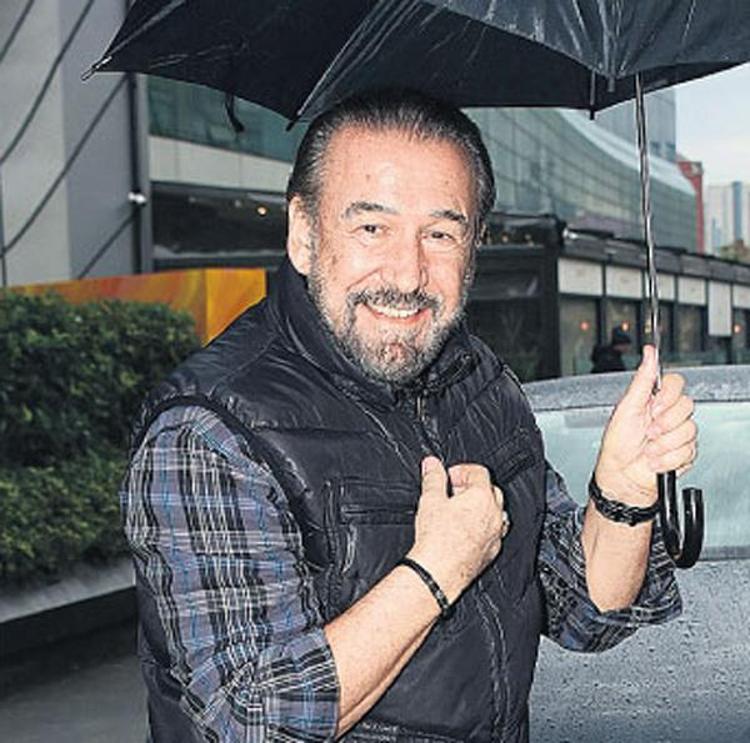 Cihan Ünal üç yıl sonra İstanbul'da - Magazin Haberleri - Milliyet