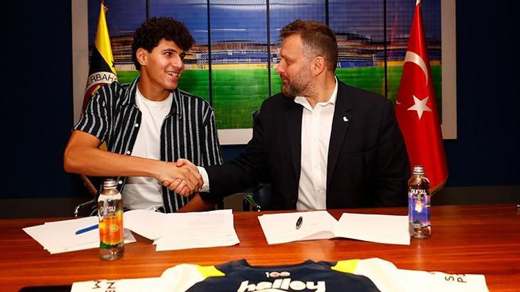 Omar Fayed'in imza töreninden kareler - Fenerbahçe - Spor Haberleri