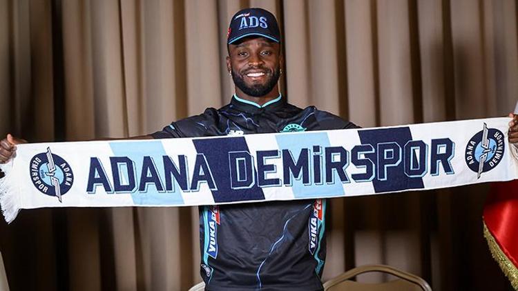 John Steven Mendoza Valencia'nın imza töreninden kareler! - Adana ...