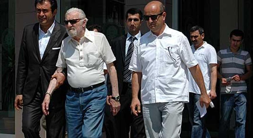 Süleyman Seba, Tayfur Havutçu ve Aziz Yıldırım'ı ziyaret etti - Spor ...