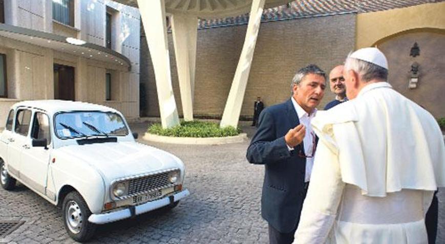 ‘Mütevazı’ Papa’ya 20 yıllık araba - Haberler Milliyet