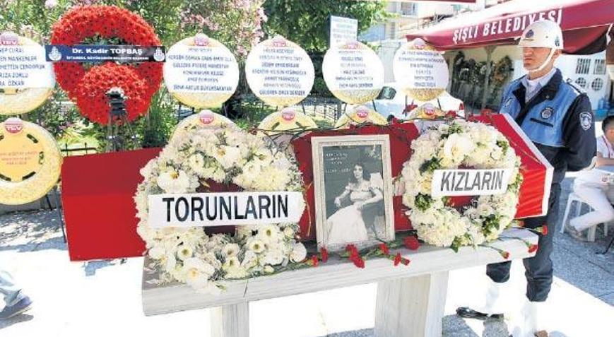 Sezer Sezin’e veda - Son Dakika Haberler Milliyet