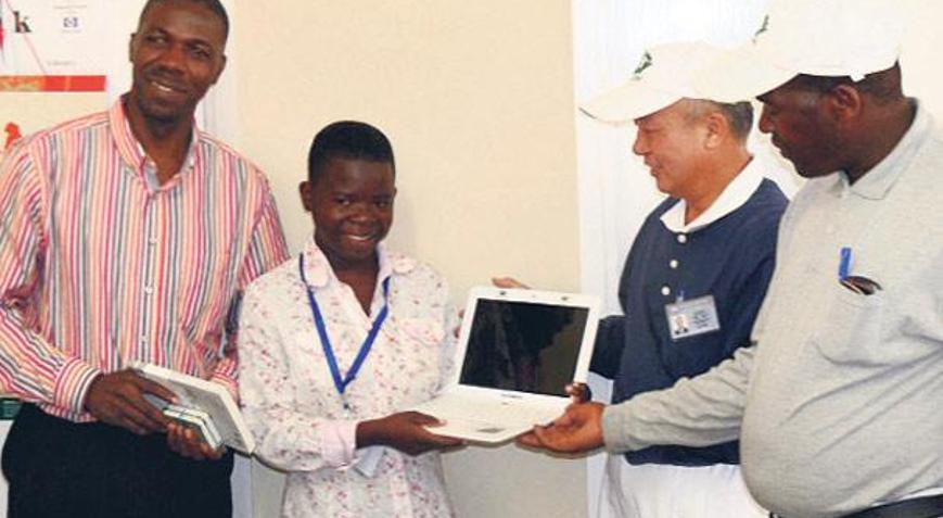 14 yaşındaki kız üniversiteli oldu - Son Dakika Milliyet