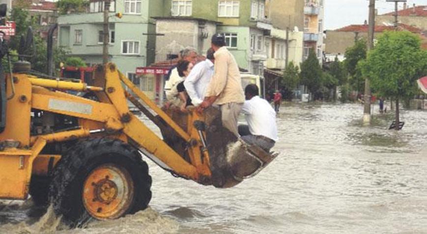 7 saat evlerinde mahsur kaldılar - Son Dakika Milliyet