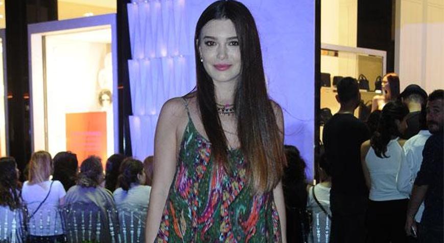 Nilay Cafer defile izlemeye geldi! - Magazin Haberleri - Milliyet