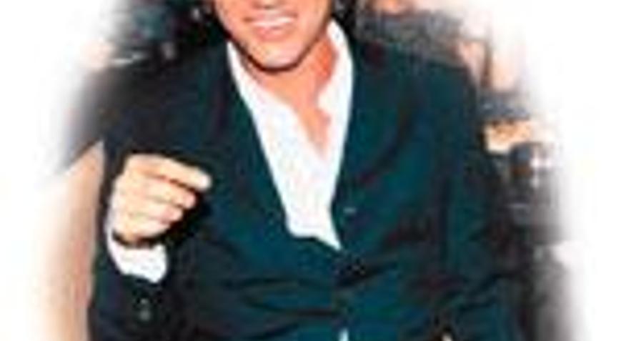 Acemi çapkını cep mesajı ele verdi - Magazin Haberleri - Milliyet