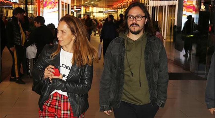 Sertab Erener'in akşam gezmesi - Magazin Haberleri - Milliyet