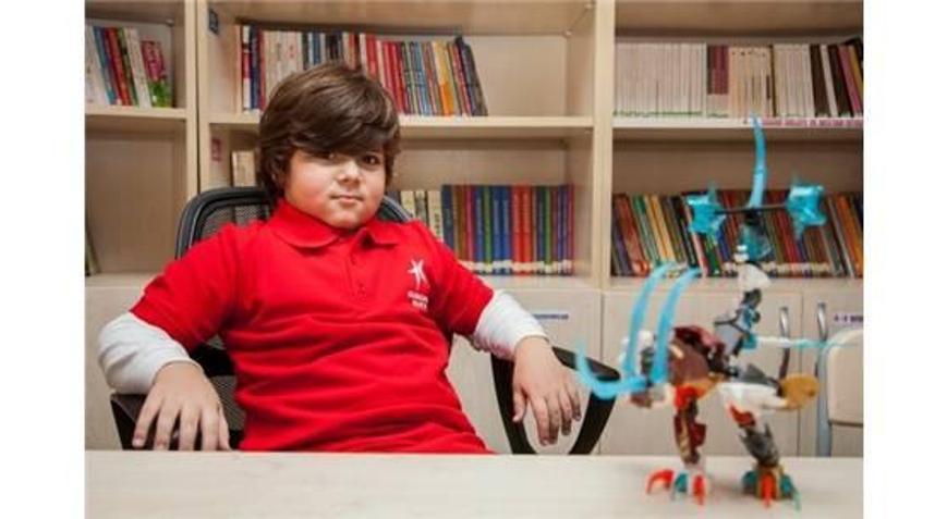 154 IQ’YA SAHİP MİNİK DAHİ, BİLİM ADAMI OLMAK İSTİYOR - İstanbul Haberleri