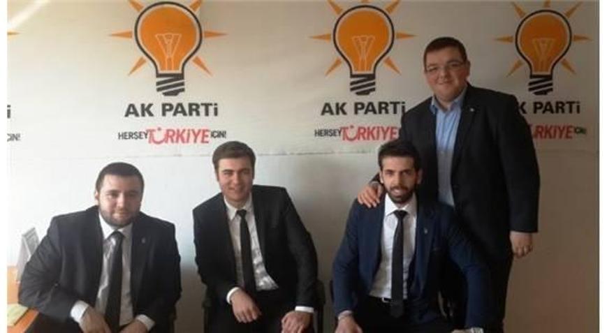 GÖMEÇ’TE AK GENÇLİK’İN YENİ BAŞKANI TOPKAYA OLDU - Balıkesir Haberleri