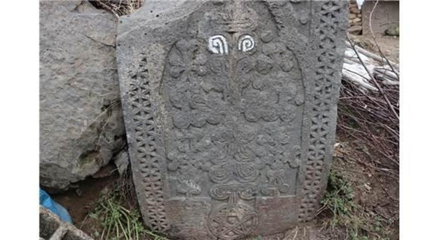 Bin 400 Yıllık Kilise Ot Ve Saman Deposu Olarak Kullanılıyor - Bitlis ...