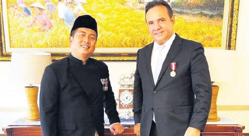 Hitay’a şükran madalyası - Magazin Haberleri - Milliyet