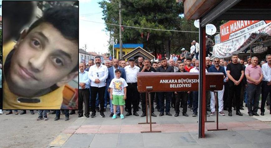 Emirhan, gözyaşlarıyla son yolculuğuna uğurlandı - Son Dakika Milliyet