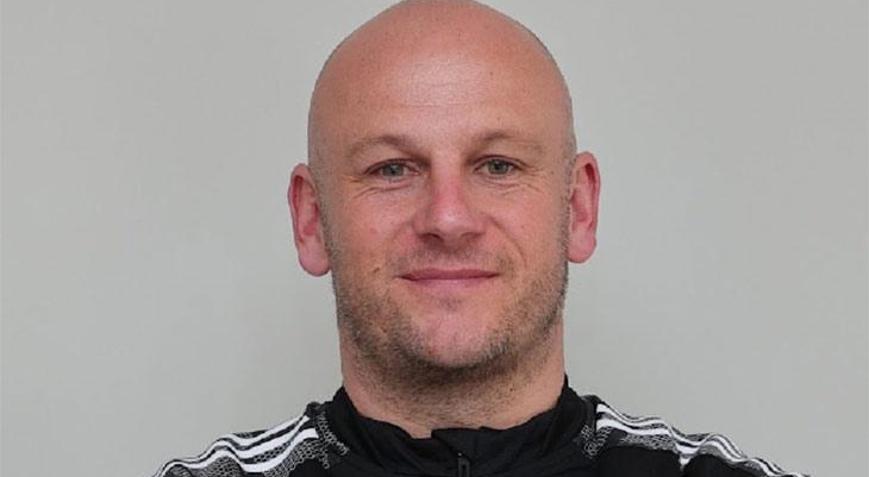 Beşiktaş'ın eski yardımcı antrenörü Adam Murray 6. Lig'e düştü ...