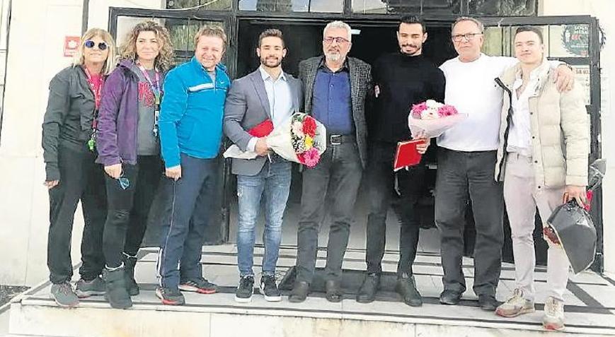 Ege Haberleri - Suphi Koyuncuoğlu’nda şampiyonlar geçidi - Ege Haberleri