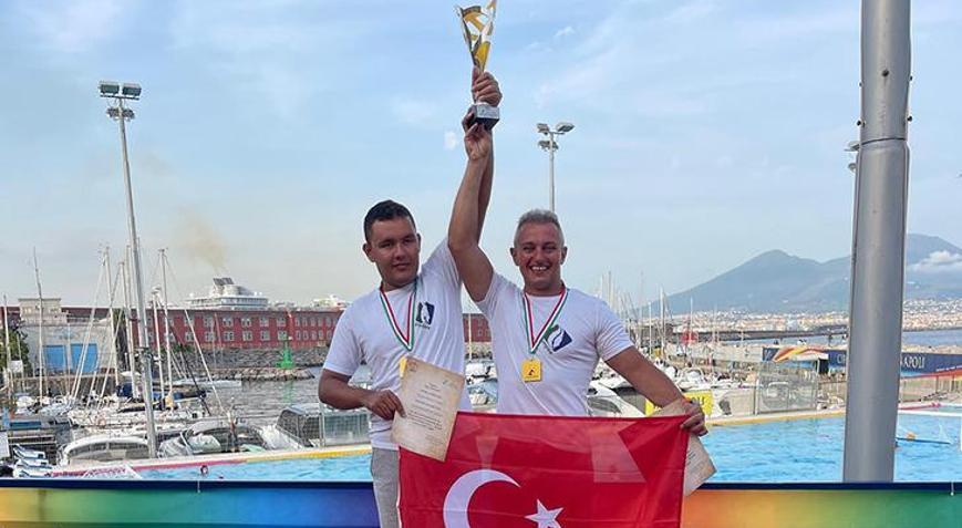 Tuna Tunca yine tarih yazdı! 36 kilometre yüzdü